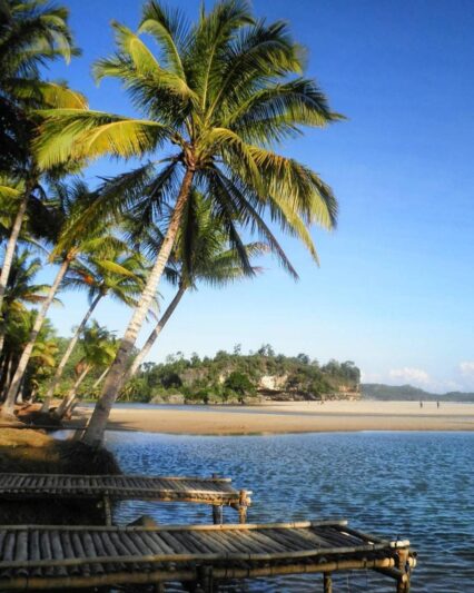 Pantai Soge, Wisata Pantai Pacitan Paling Keren Di Jalur Selatan Jawa!