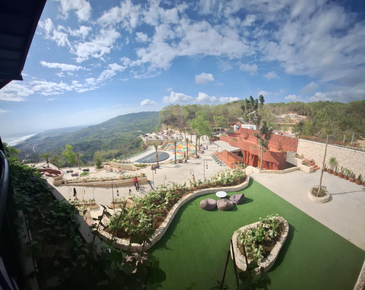 Obelix Sea View Jogja: Wahana Hits & Harga Tiket Masuk Di 2026